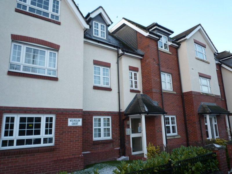 Wilmslow Court, Sagars Road... 2 bed apartment - £182,050