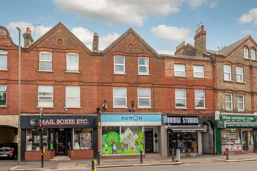 East Street, Epsom, KT17 1 bed flat - £1,800 pcm (£415 pw)