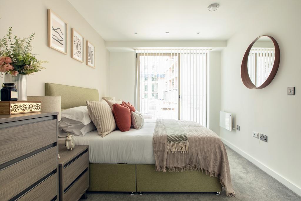 Botanica, Chester Road, Manchester, M15 2 bed apartment - £1,650 pcm (£ ...