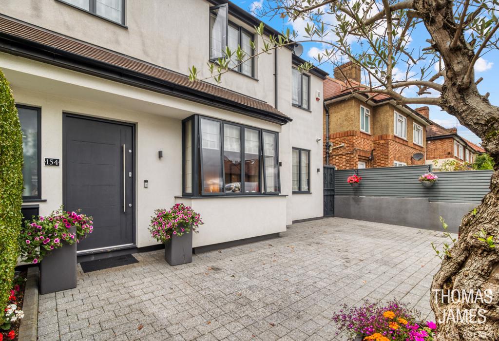 Crescent Road, Barnet 5 bed semi-detached house for sale - £1,200,000