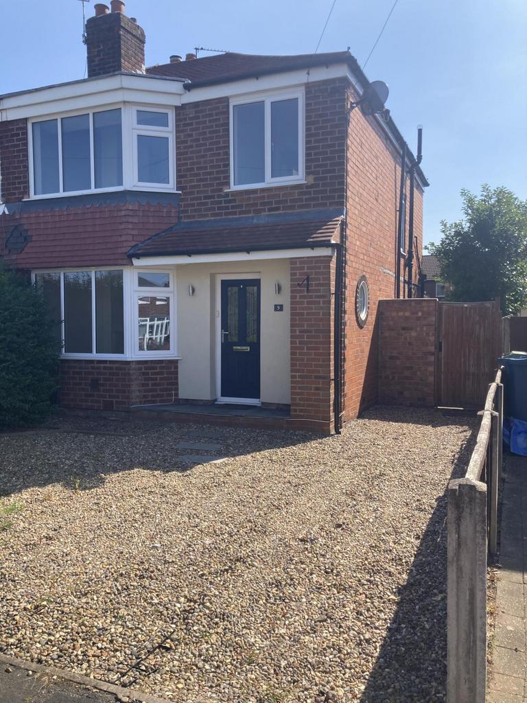 Coronation Road, Stafford, ST16 3JR 3 bed semi-detached house - £995 ...