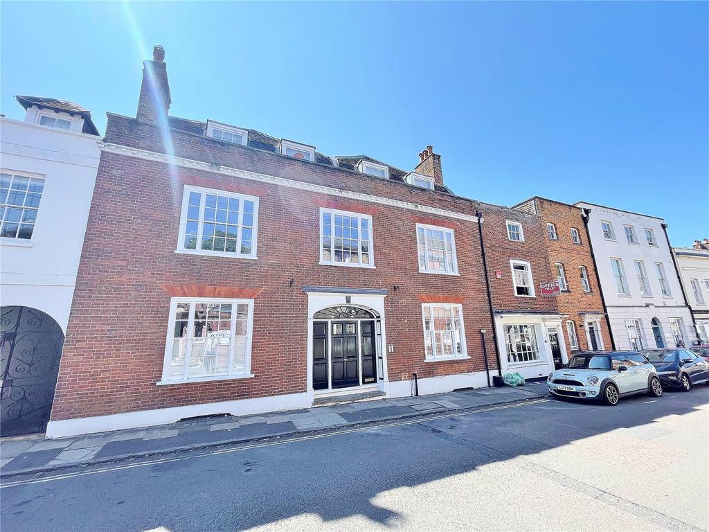 Quarry Street, Guildford, Surrey, GU1 1 bed apartment - £1,495 pcm (£ ...
