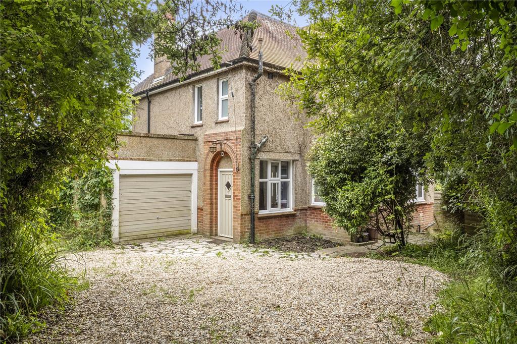 Sutton Poyntz, Dorset 3 bed detached house for sale - £750,000