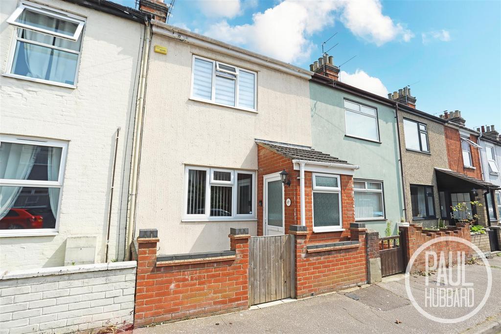 May Road, Lowestoft, NR32 3 bed terraced house - £150,000