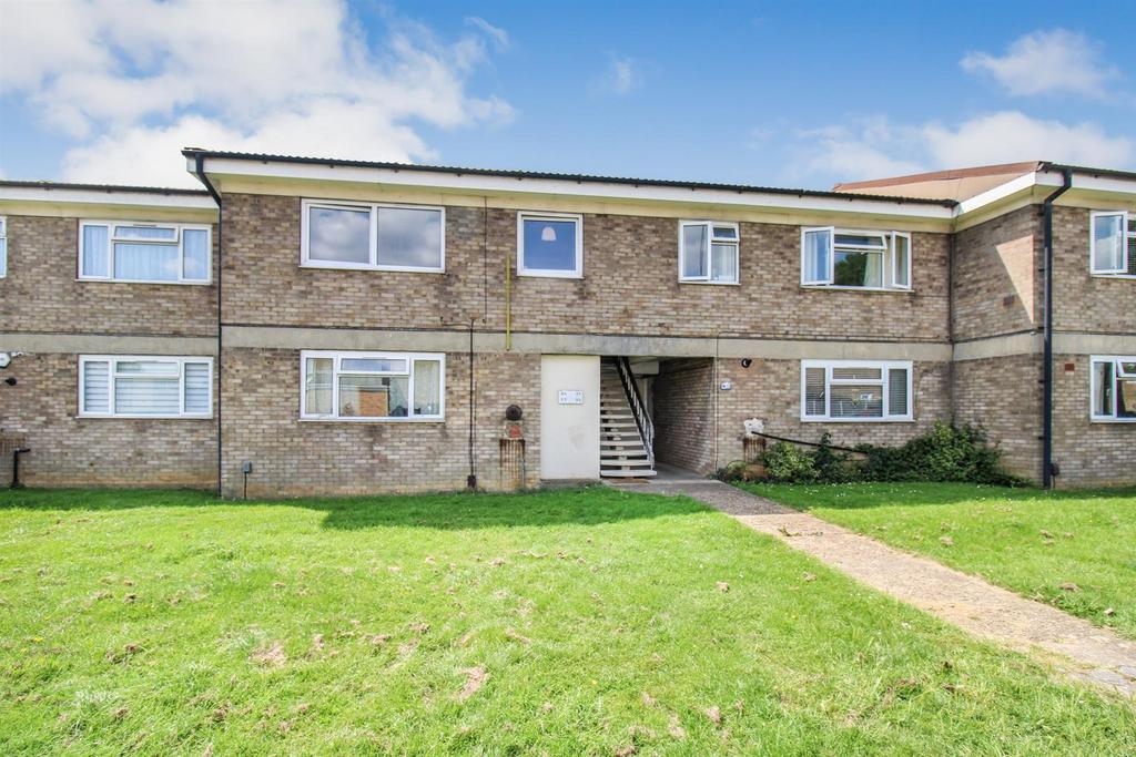 Shire Road, Corby NN17 2 bed apartment - £125,000