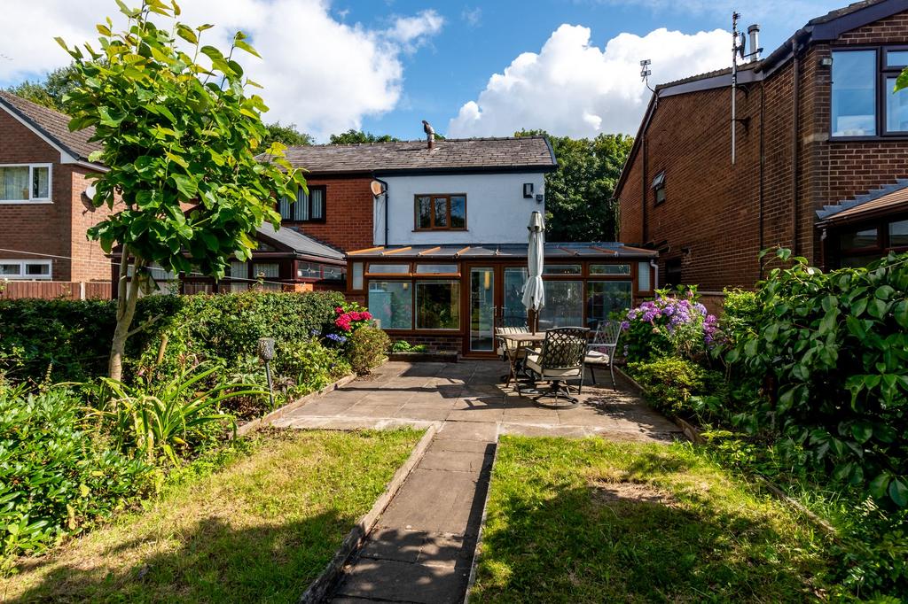 Walkers Lane, Sutton Manor, WA9 2 bed cottage - £200,000