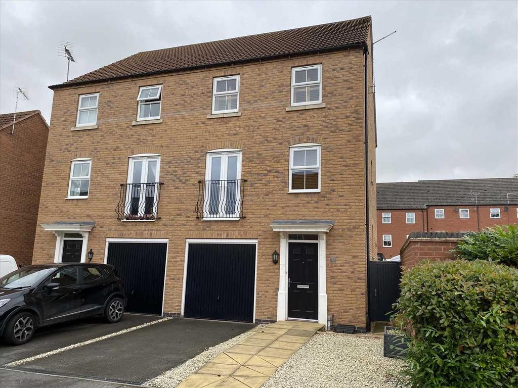 Sleaford NG34 3 bed semi-detached house - £1,100 pcm (£254 pw)