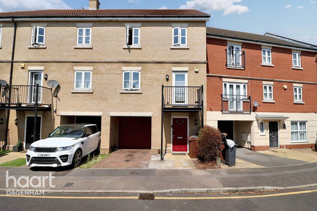 Lockwell Road, Dagenham 4 bed terraced house - £525,000
