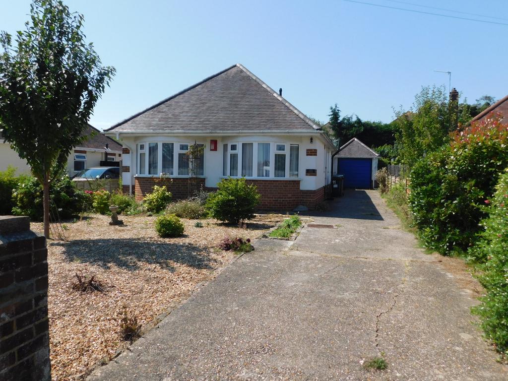 Leydene Close, Bournemouth BH8 2 bed detached bungalow - £465,000