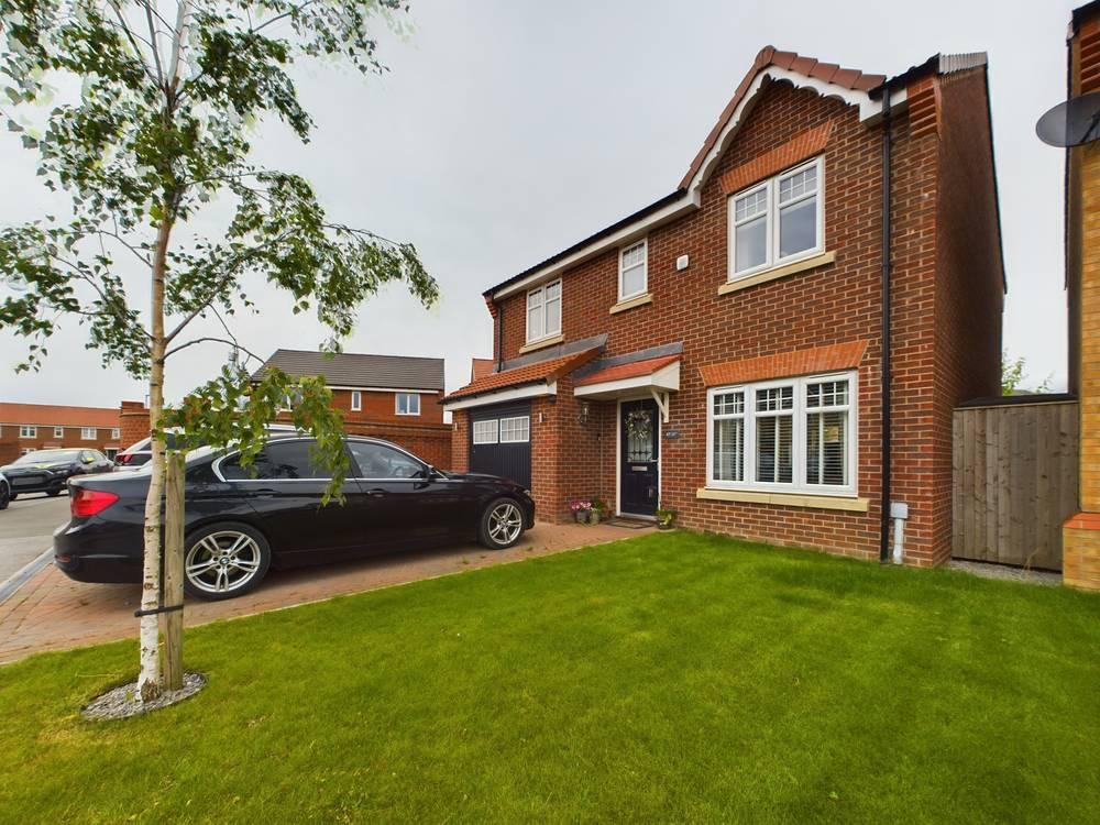 Langhorn Drive, Howden, DN14 4 bed detached house - £309,995