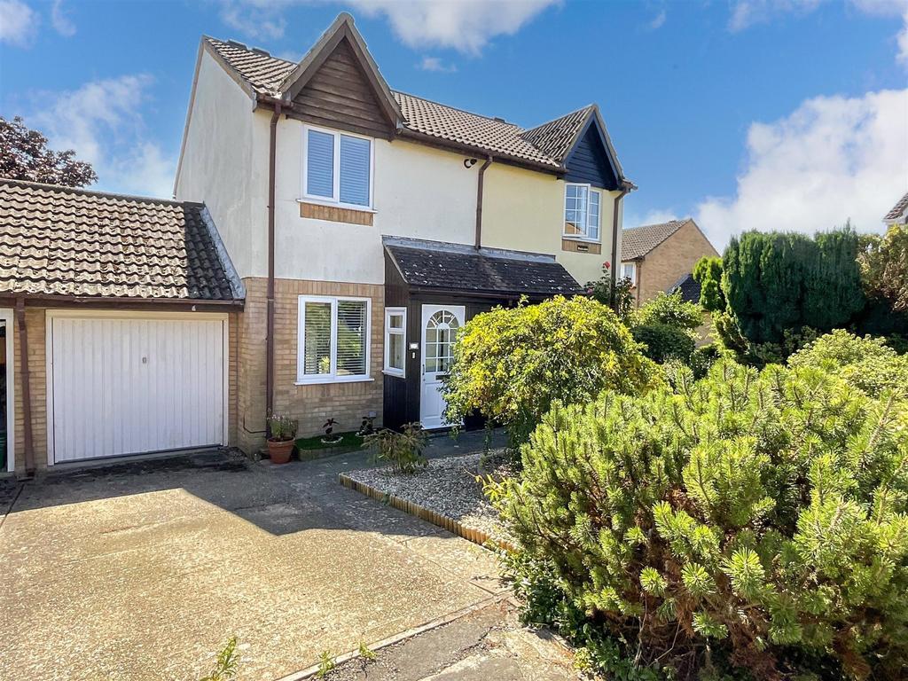 Marlowe Road, Poets Development... 2 bed semi-detached house - £315,000