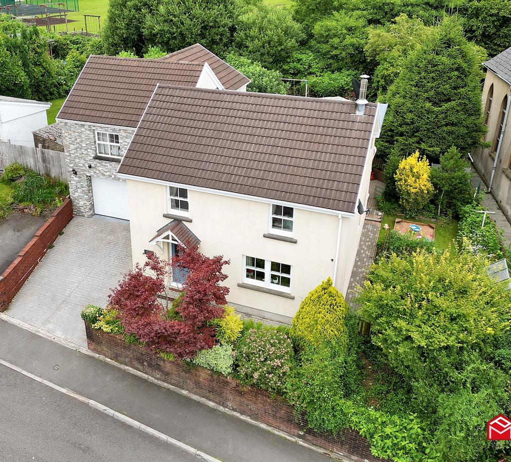 Main Road, Bryncoch, Neath Port... 5 bed detached house for sale - £475,000