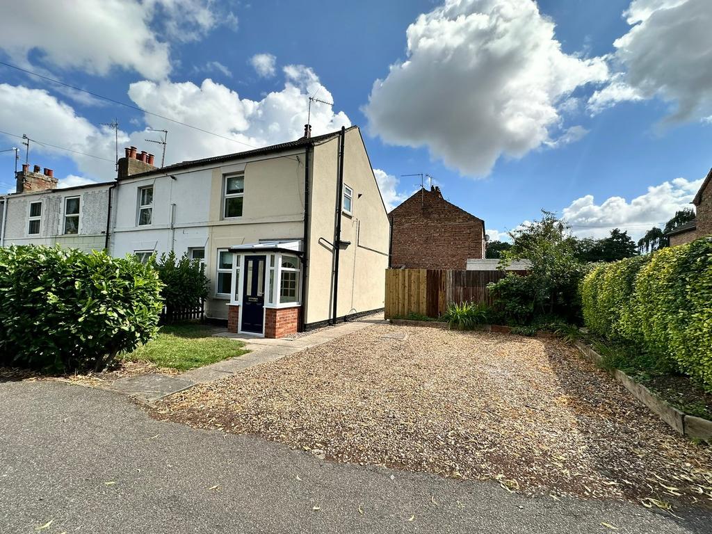 Tennyson Road, King's Lynn PE30 2 bed end of terrace house - £850 pcm ...