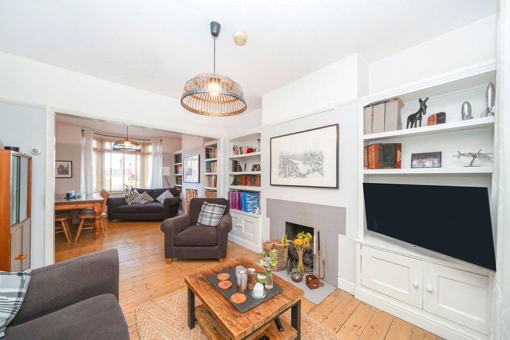 Knutsford Avenue, Hertfordshire WD24 3 bed semi-detached house - £565,000