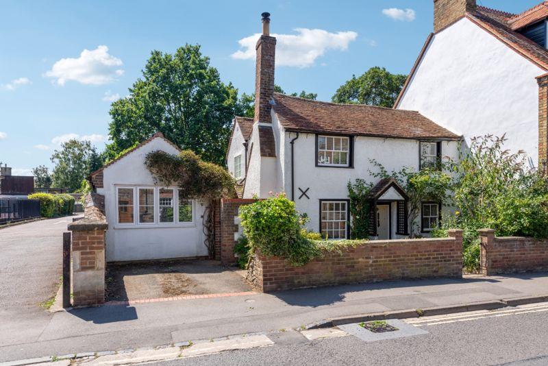 Thame 3 bed cottage - £475,000