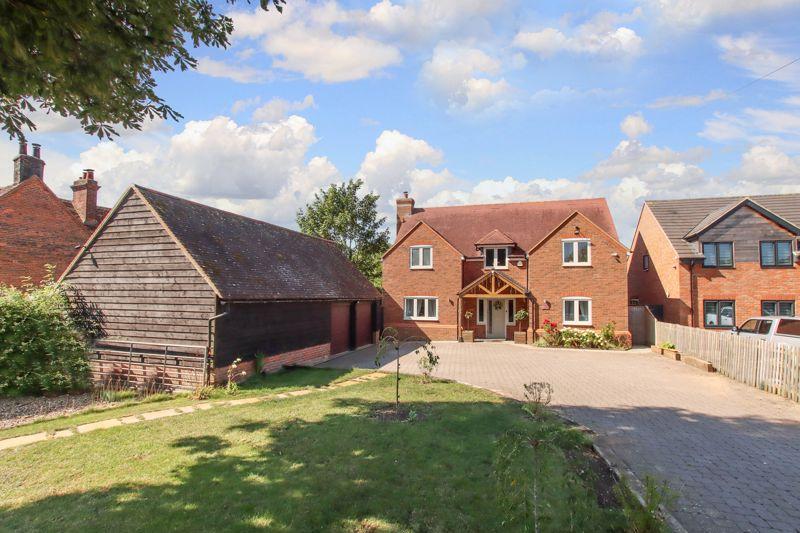 Lower road, Stoke Mandeville 4 bed detached house - £1,150,000