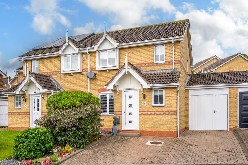 Alnwick NE66 3 bed semi-detached house - £245,000