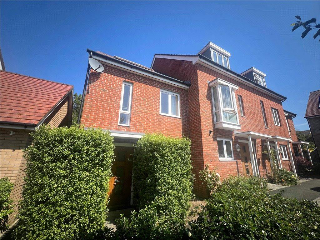 Consort Gardens, East Cowes, Isle of... 2 bed end of terrace house - £ ...