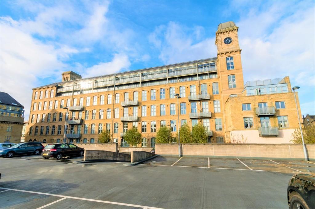 Valley Mill, Elland, Halifax Studio - £190,000
