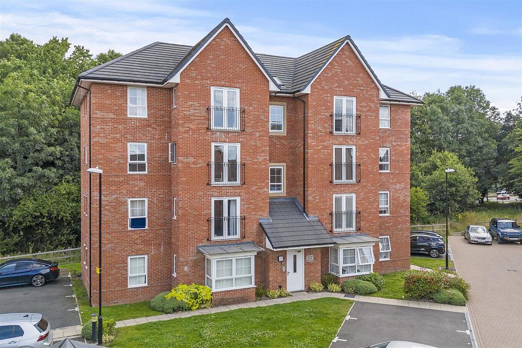 Tawny Grove, Coventry CV4 2 bed apartment - £185,000