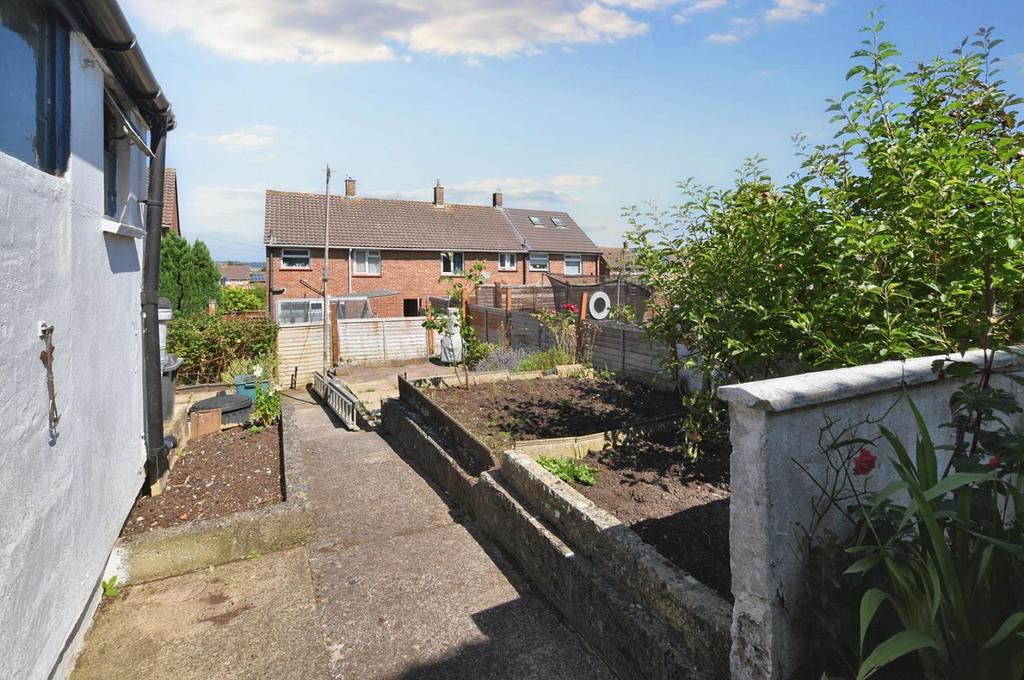 Witch Hazel Road, Bristol 3 bed house - £250,000