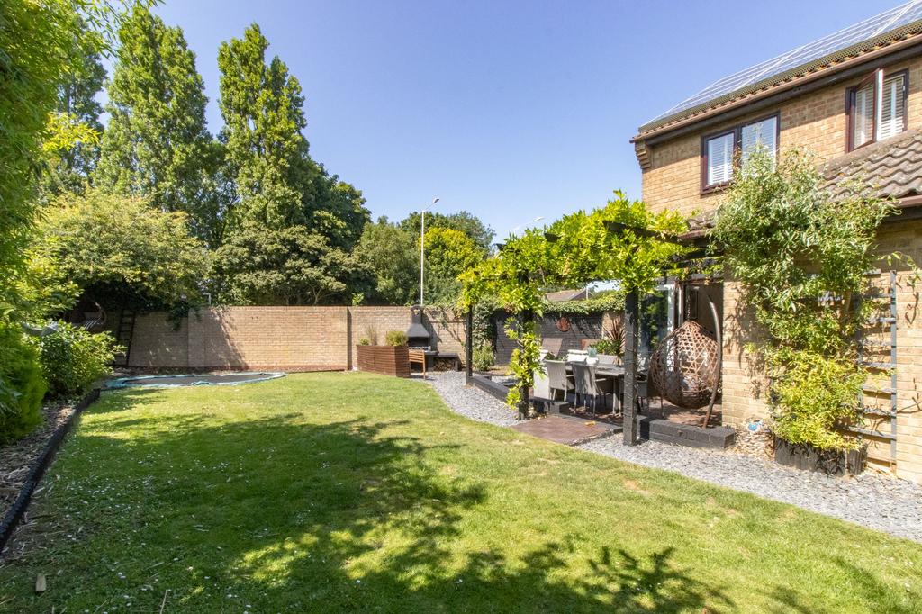 Bromstone Road, Broadstairs, CT10 3 bed detached house - £450,000
