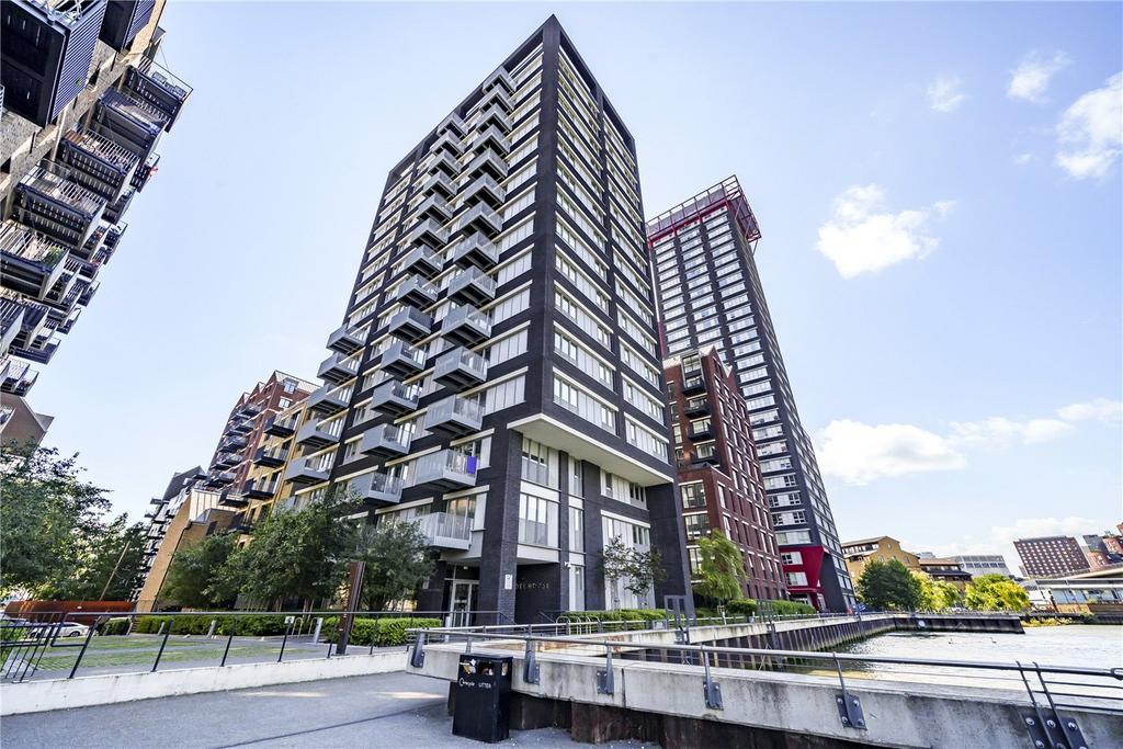 Goodluck Hope Walk, London, E14 2 bed apartment - £700,000