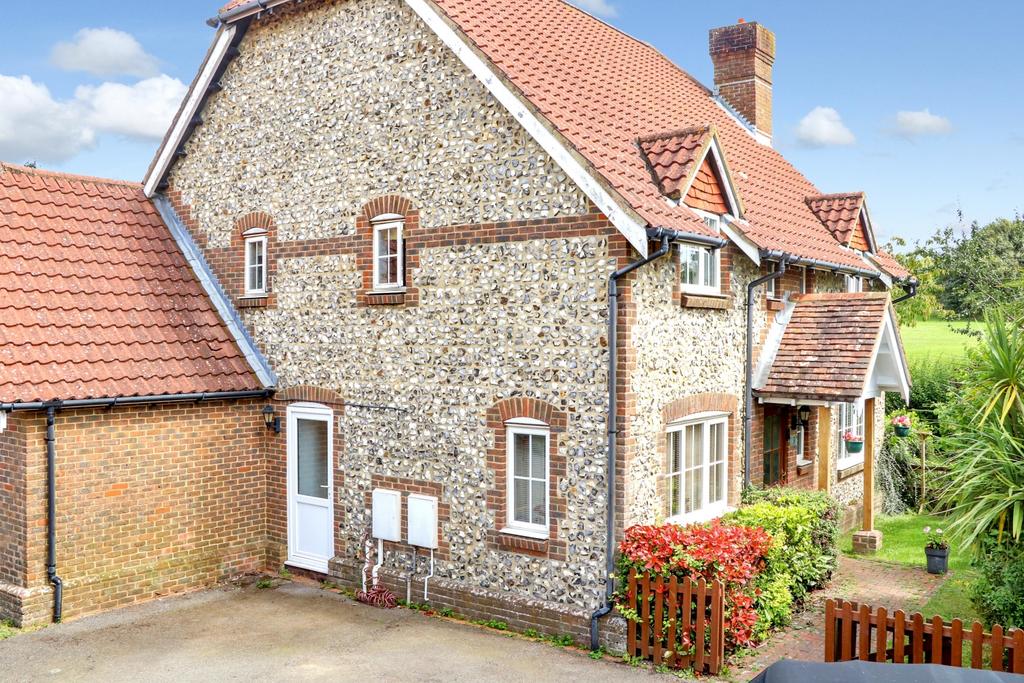 Curlew Place, Hawkinge 5 bed detached house for sale - £585,000