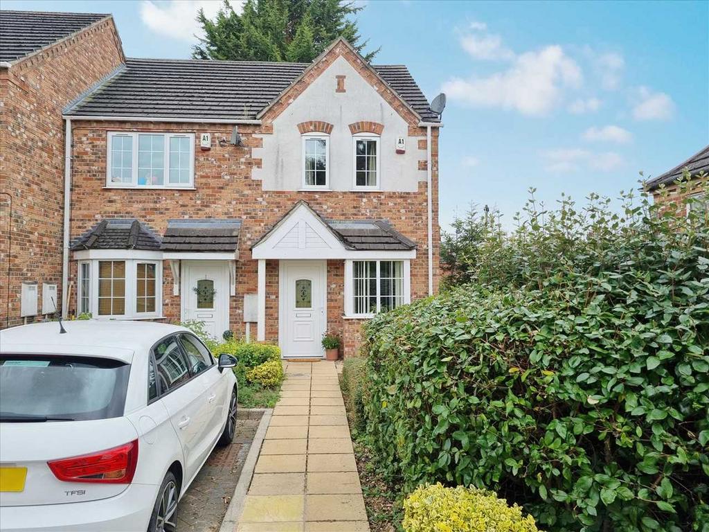 Grantham Road, Sleaford NG34 2 bed end of terrace house - £160,000