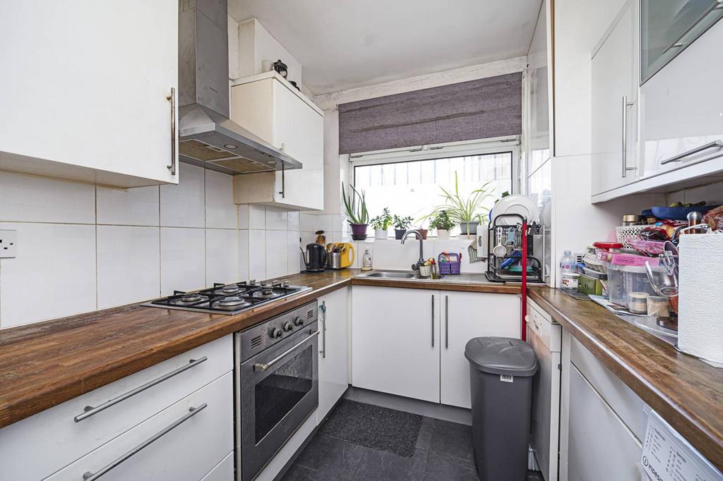 Tarling Street, Tower Hamlets... 1 bed flat to rent - £2,900 pcm (£669 pw)