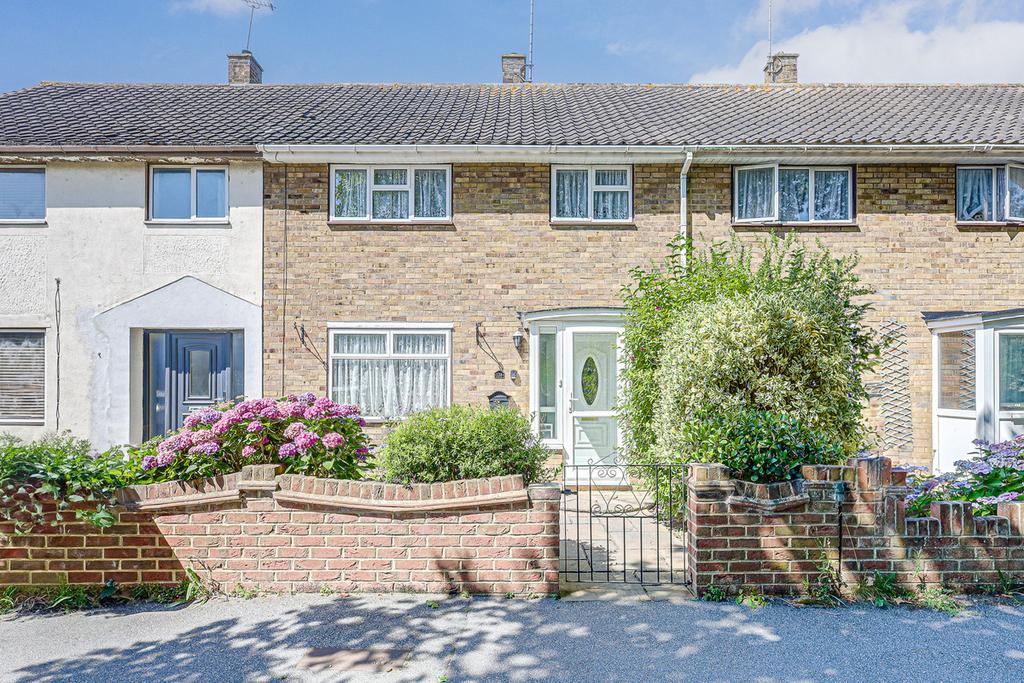 Great Gregorie, Basildon, SS16 3 bed terraced house - £325,000