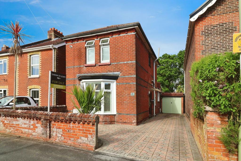 Paxton Road, Fareham PO14 3 bed detached house for sale - £415,000