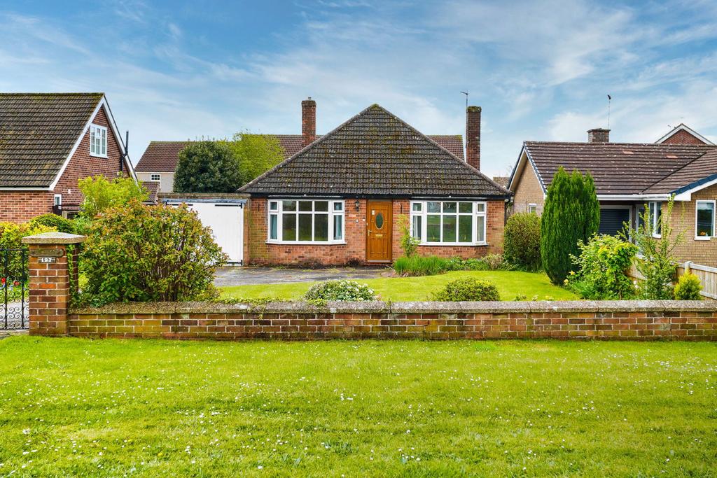 Grantham Road, Sleaford NG34 3 bed detached bungalow - £265,000