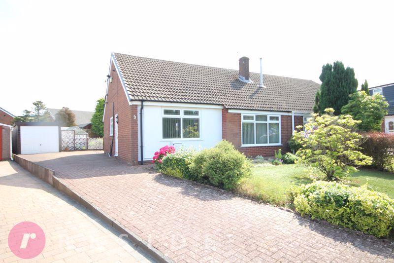 Thames Road, Rochdale OL16 2 bed semi-detached bungalow - £220,000