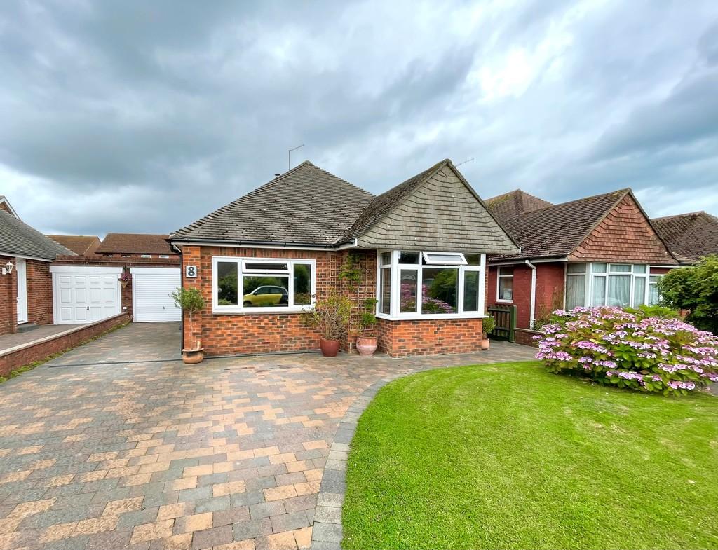Priory Road, Rustington 2 bed detached bungalow for sale - £475,000