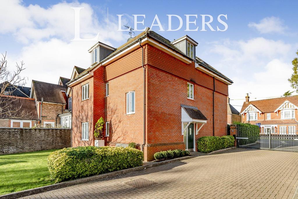 Argyll Court, Southgate 2 bed apartment - £1,450 pcm (£335 pw)