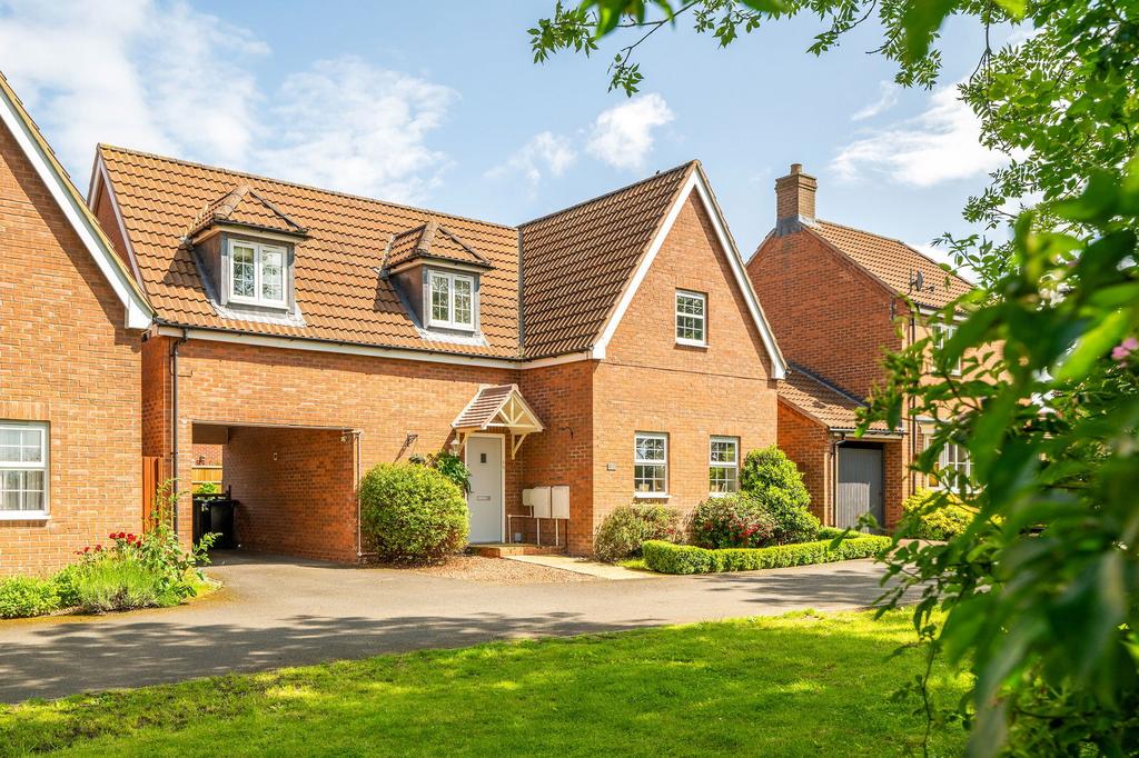 Lavender Drive, Lincoln LN6 3 bed detached house - £275,000