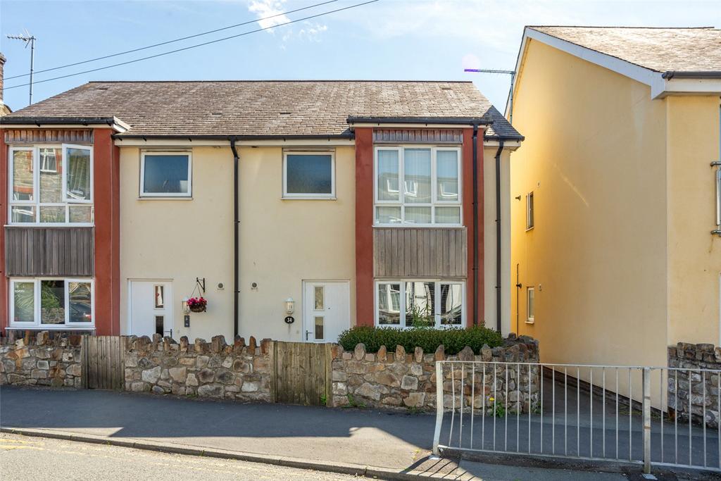 Garth Road, Hirael Bay, Bangor, LL57 3 bed semi-detached house - £240,000