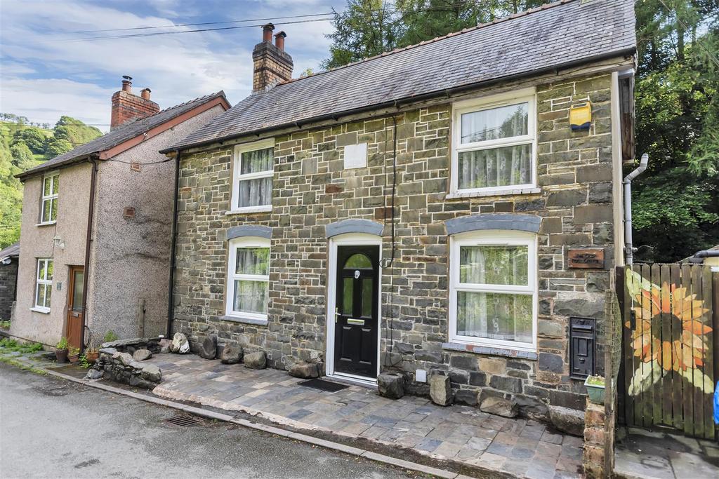 Pandy, Glyn Ceiriog, Llangollen 2 bed cottage - £200,000