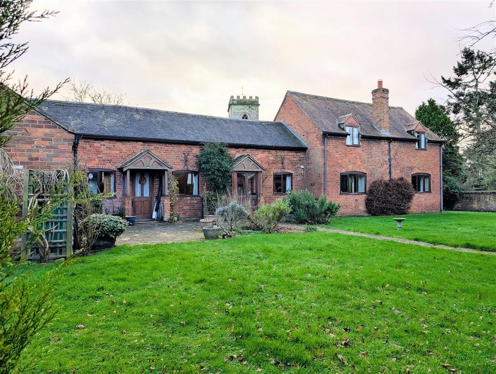 The Byre, Astley, Shrewsbury, SY4 4BP 4 bed detached house for sale - £ ...