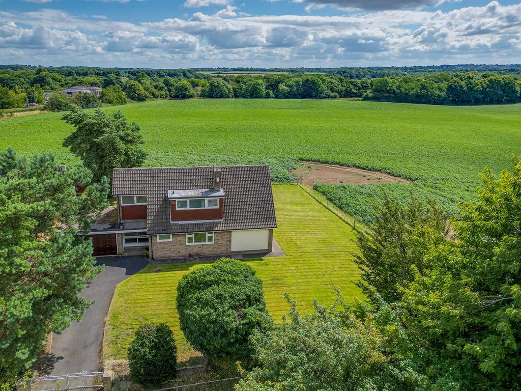 The Balk, Wakefield WF2 4 bed detached house for sale - £750,000