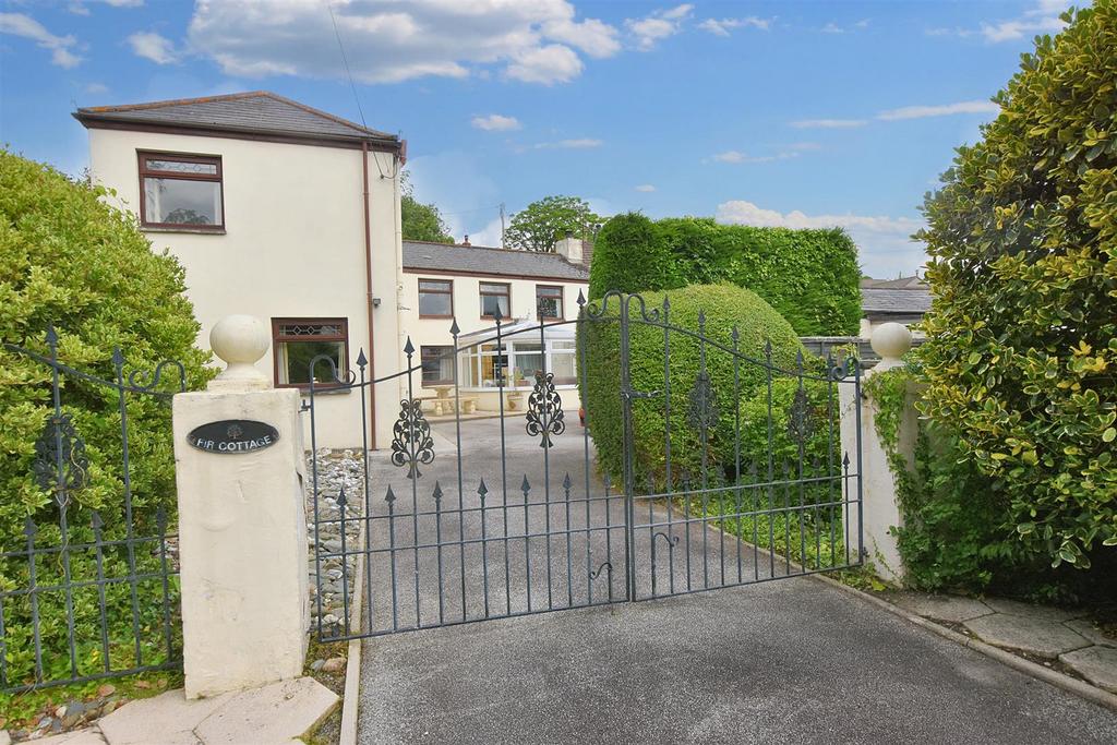 Lanner, Redruth 3 bed detached house - £325,000