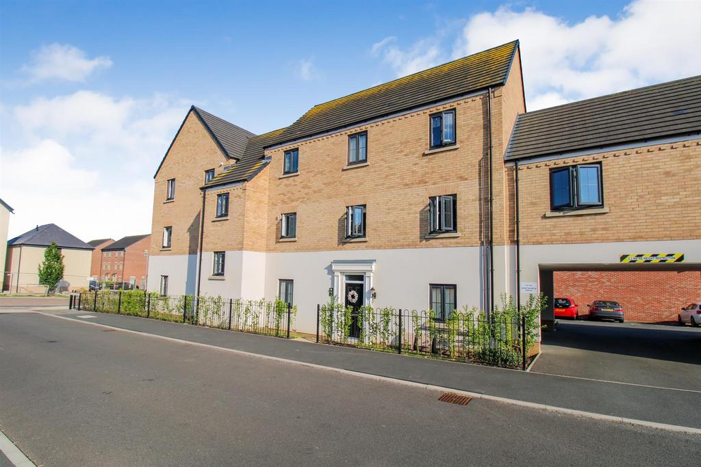 Wentworth Drive, Corby NN17 2 bed apartment - £169,995