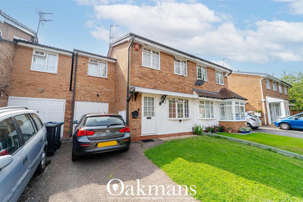Raddlebarn Farm Drive, Birmingham, B29 3 bed semi-detached house - £300,000