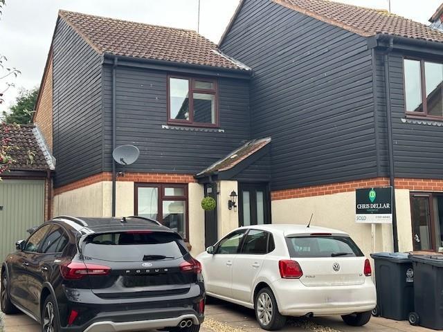 Motts Close, Watton at Stone 2 bed end of terrace house - £369,995