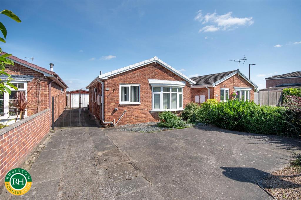 Bond Street, New Rossington, Doncaster 2 bed bungalow for sale - £170,000