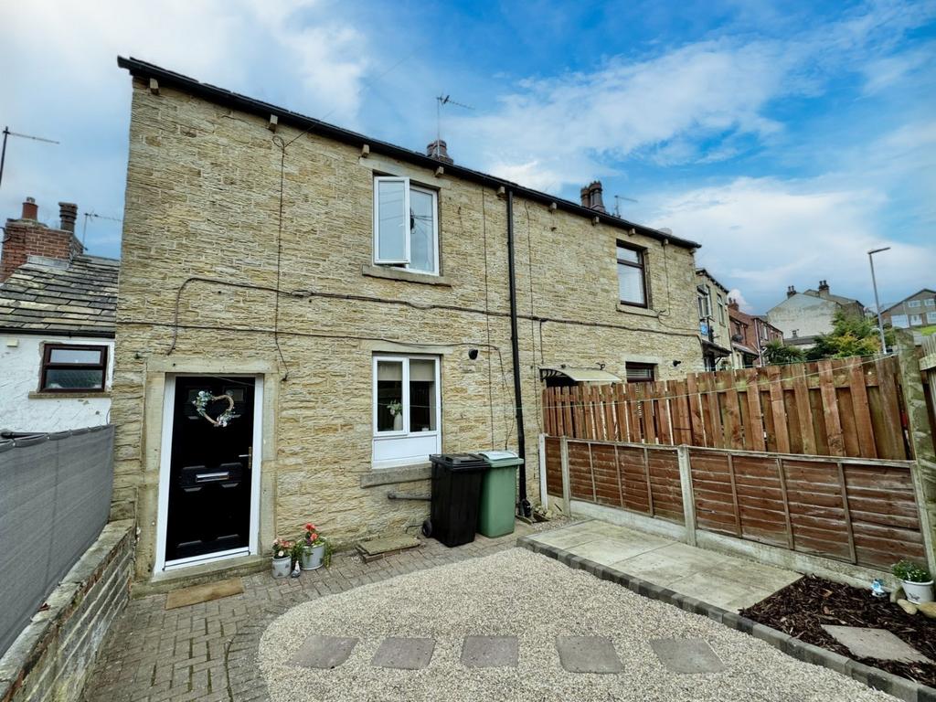Liversedge Hall Lane, Liversedge, WF15 1 bed semi-detached house for ...