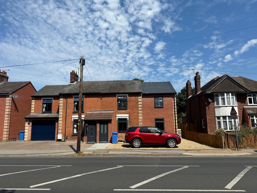 Ipswich IP3 4 bed semi-detached house to rent - £1,725 pcm (£398 pw)