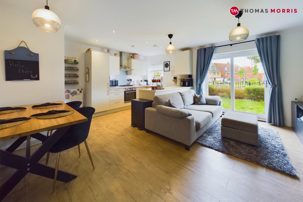 Planets Way, Bedfordshire SG18 2 bed apartment for sale - £230,000