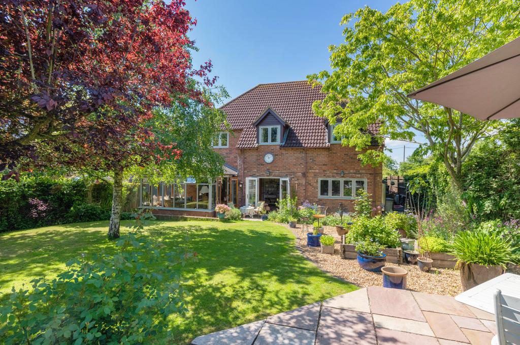 Main Street, Huntingdon PE28 5 bed detached house - £700,000